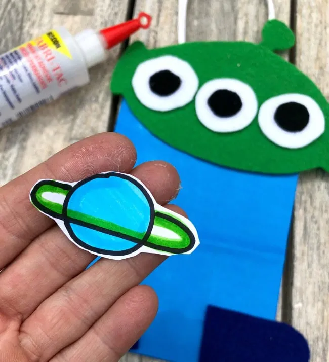 DIY Toy Story Alien Pattern for Gift Bags and Decorations
