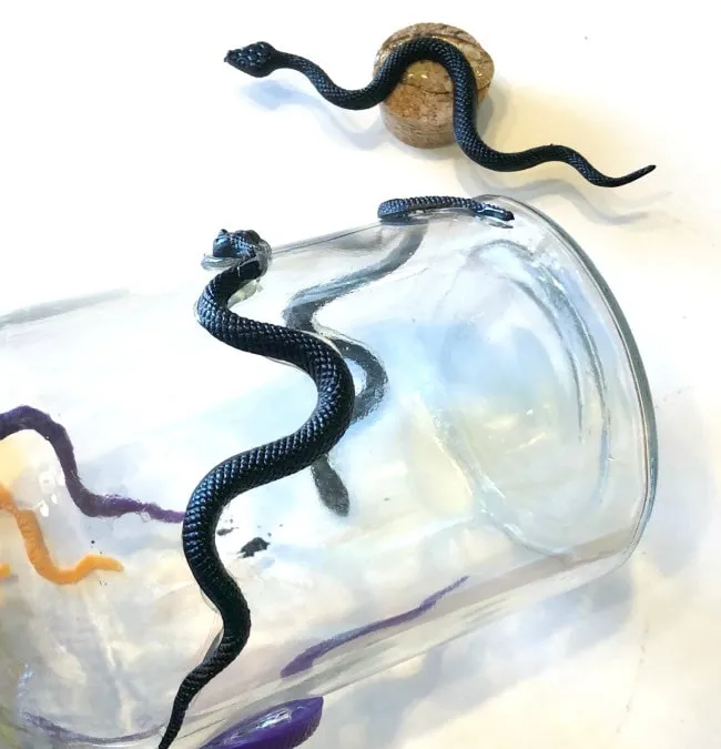 DIY Spell Jar Decorations for Halloween or Harry Potter Parties