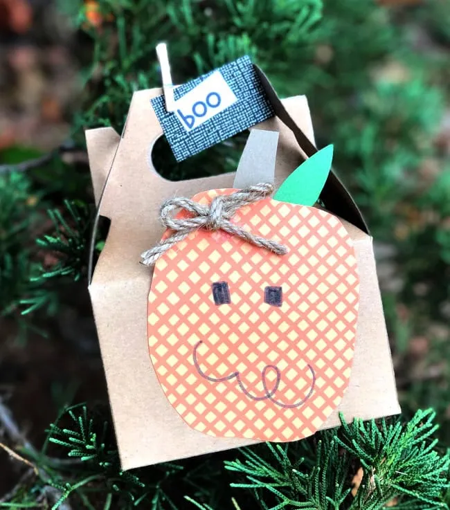 How to Create the Best Halloween Treat Box Ever with Xyron