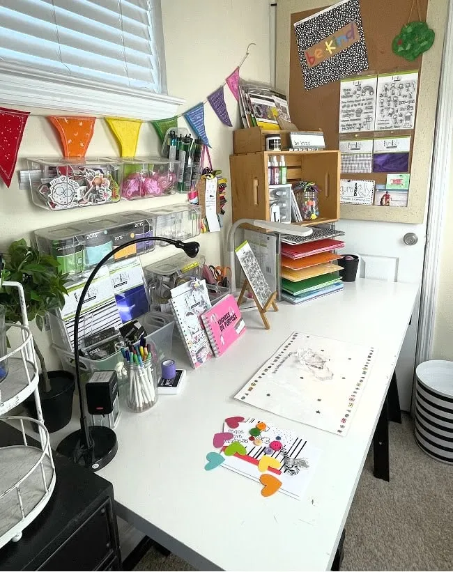 How to Set Up a Card Making Station with Therm-O-Web - Laura Kelly's ...
