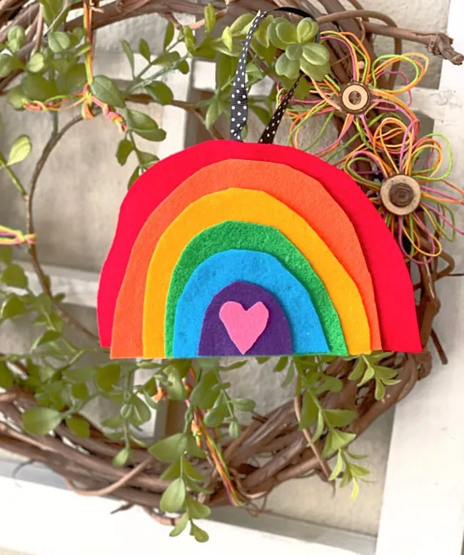 Rainbow For Kids Stacked Felt Craft - Laura Kelly's Inklings