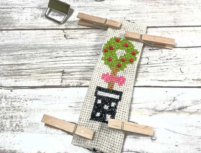 How to Cross Stitch a Topiary Key Ring - Laura Kelly's Inklings