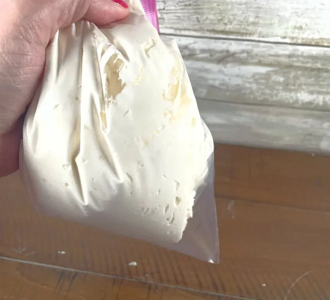 Homemade Buttercream Icing - Laura Kelly's Inklings