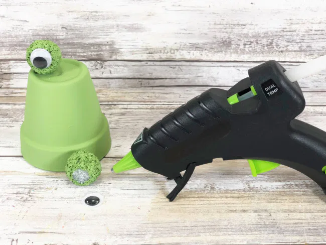 Terracotta Plant Pot Frog Craft Idea - Laura Kelly's Inklings