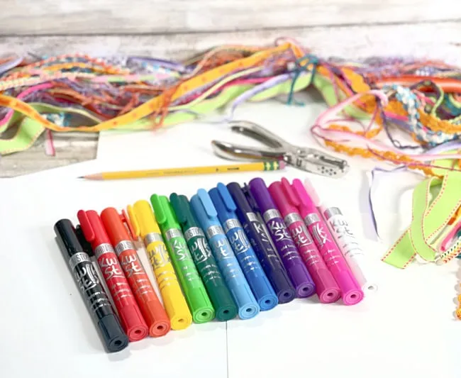 How to Make Teacher Appreciation Posters - Laura Kelly's Inklings