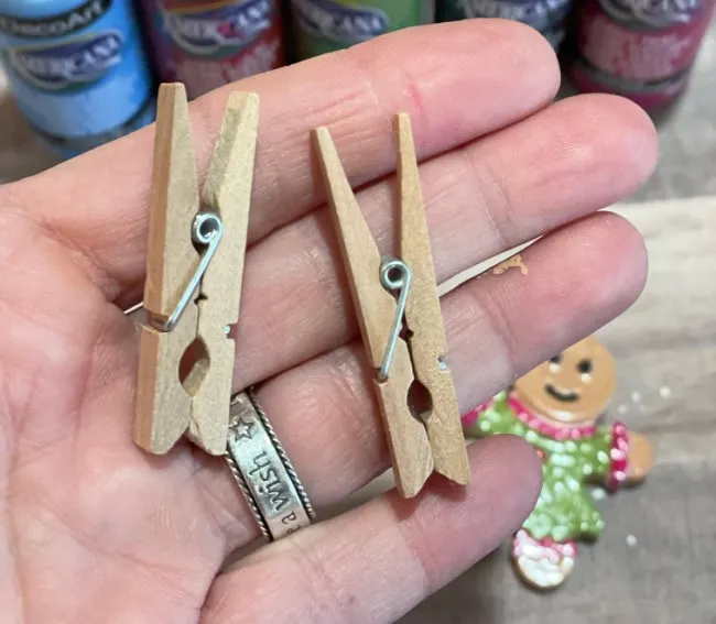 DIY Resin Crafts Gingerbread Clips - Laura Kelly's Inklings