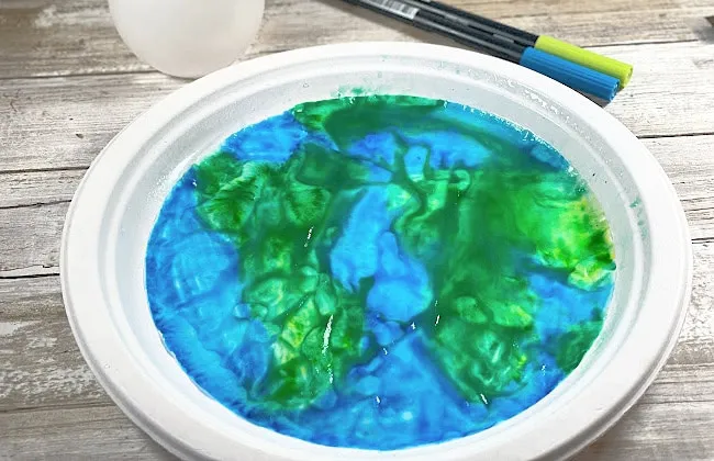 Coffee Filter Earth Day Craft With Printable Pledge - Laura Kelly's ...