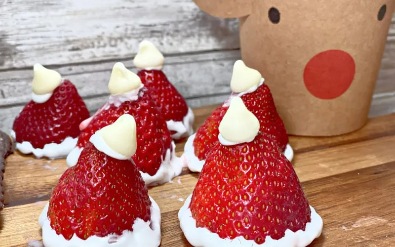 Recipe for Strawberry Santa Claus Snacks - Laura Kelly's Inklings