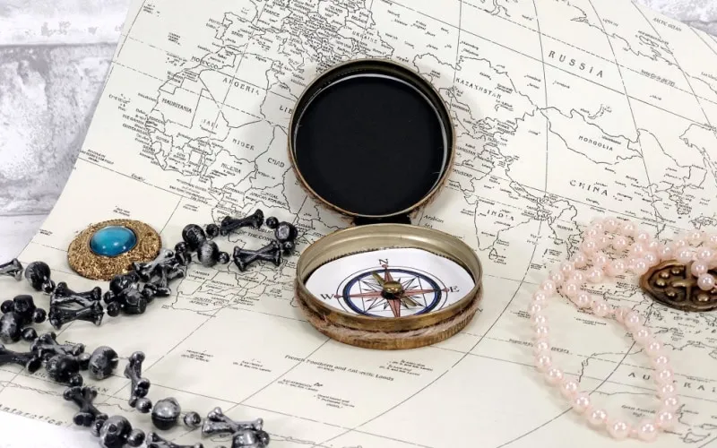 Pirate Mason Jar Lid Compass - Laura Kelly's Inklings