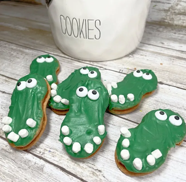 Easy No Bake Alligator Cookies - Laura Kelly's Inklings