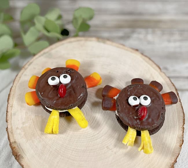 Easy Oreo Turkey Cookies for Thanksgiving - Laura Kelly's Inklings
